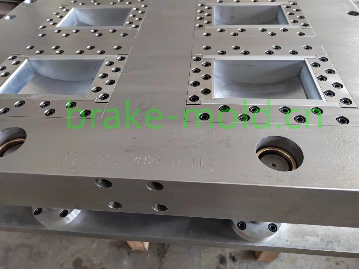 500T six-cavity drum pad mold, brake pad hot stamping die, brake pad ...